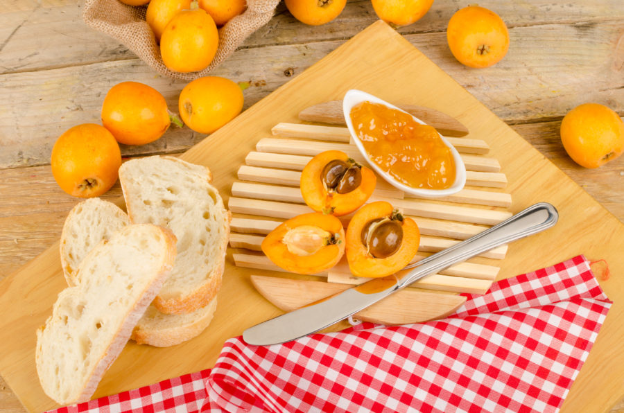 Nespole: Come si Mangiano, Proprietà Nutrizionali e Ricette